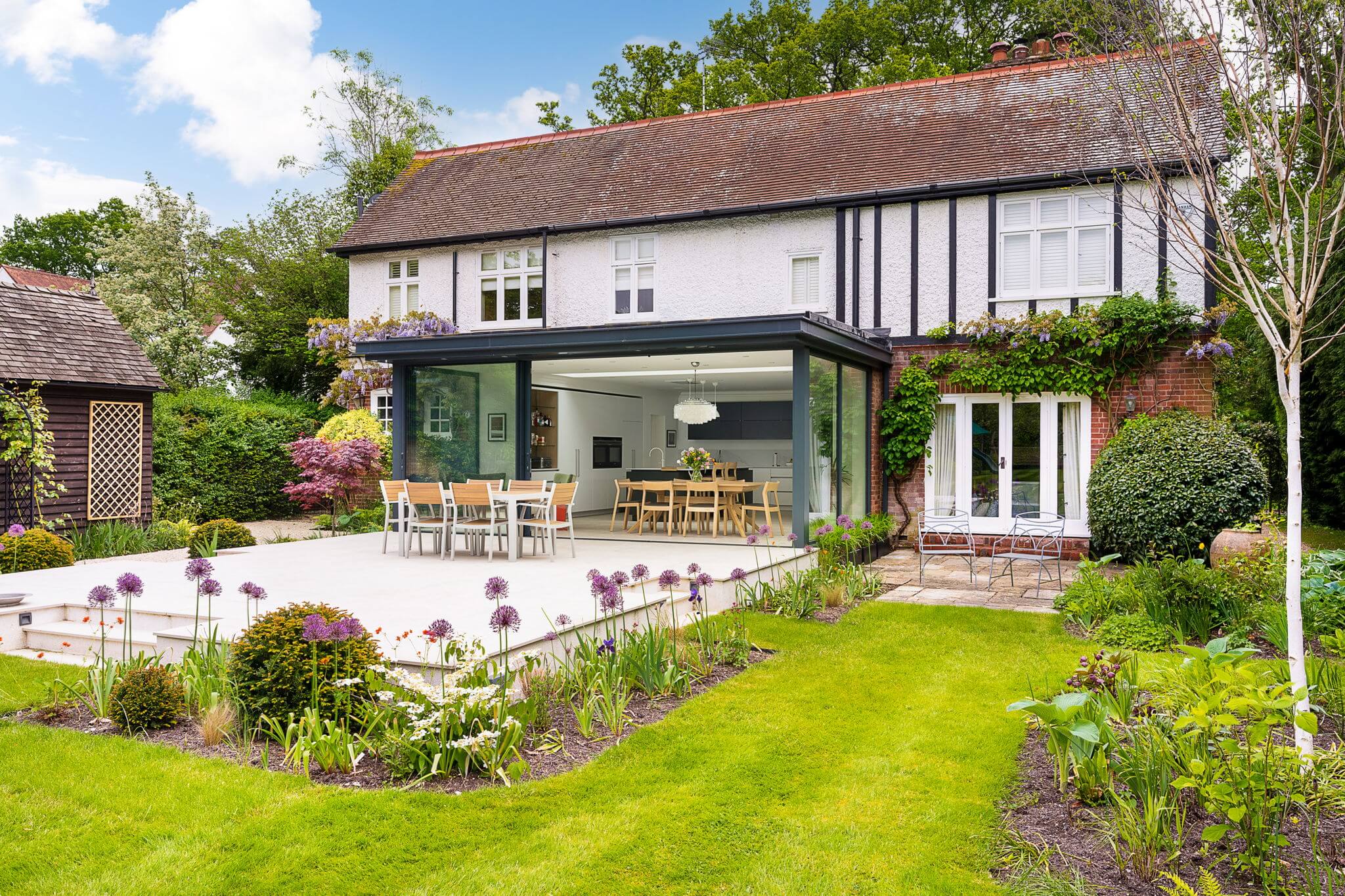 Farnham House | Modern Architect Project In Buckinghamshire | Connected ...